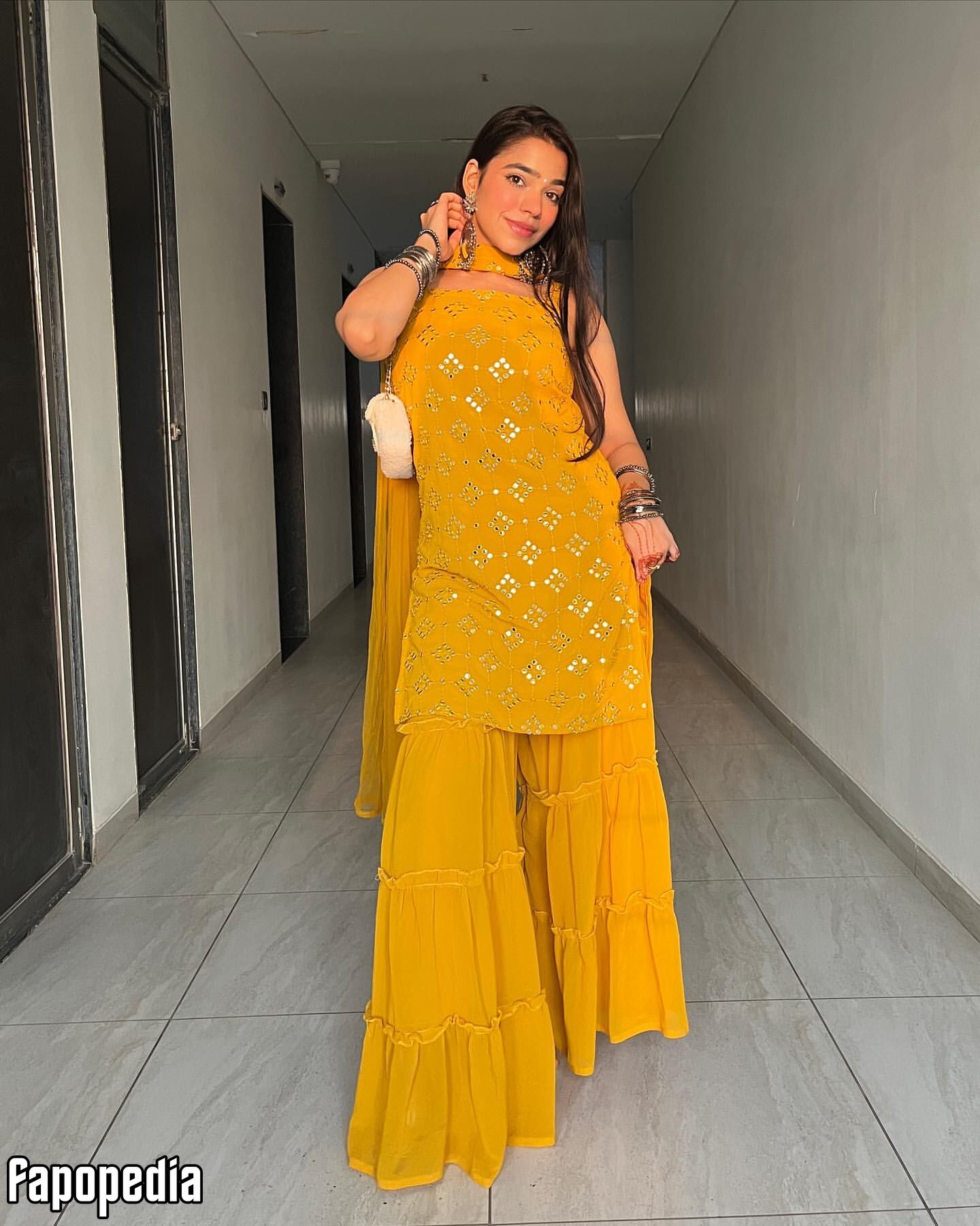 Tanya Khanna Nude Leaks - Photo #5516304 - Fapopedia